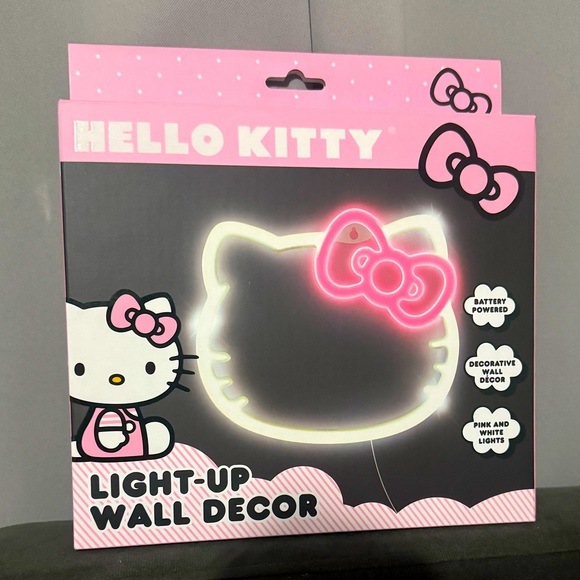 Hello Kitty | Accessories | Hello Kitty Light Up Wall Decor Pink White ...